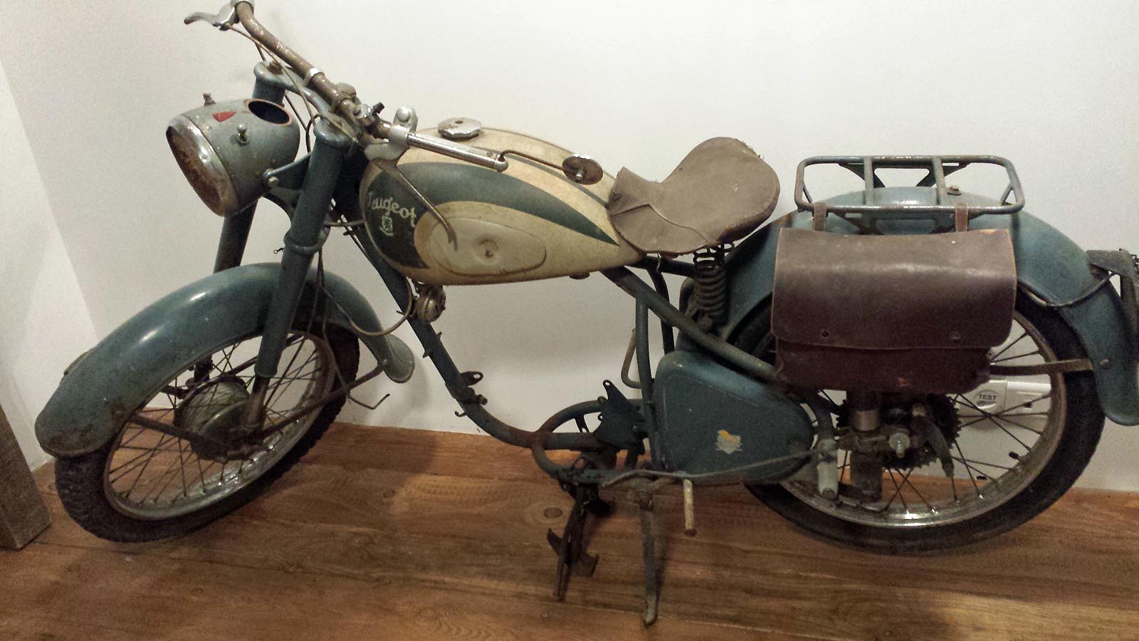 Comment reconnaître les objets anciens ? - Information sur les objets ...